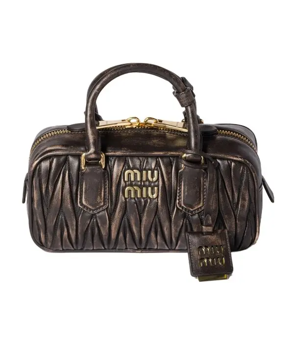 Miu Miu Matelassé Zipped Handbag - Black