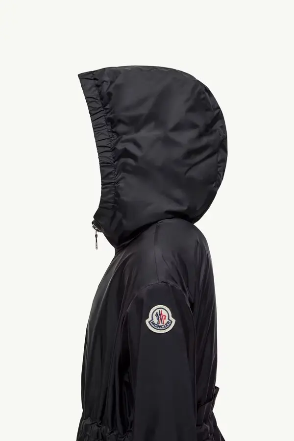 Moncler Hooded Zip-up Jacket With Drawstring Waist - Black