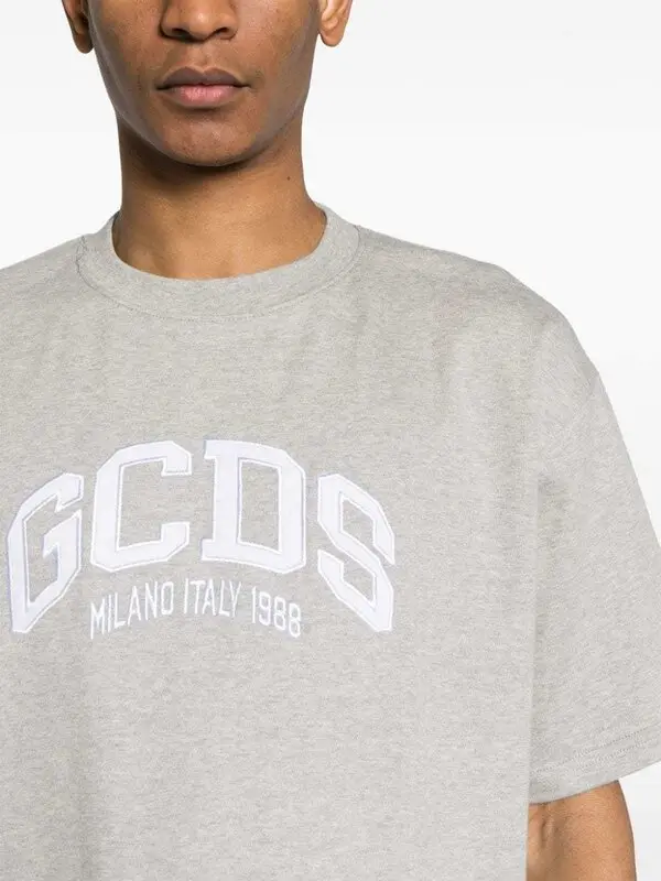 Gcds Logo Embroidered Crewneck T-shirt - Gray