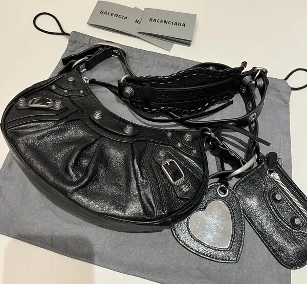 Balenciaga Le Cagole Xs Shoulder Bag - Black