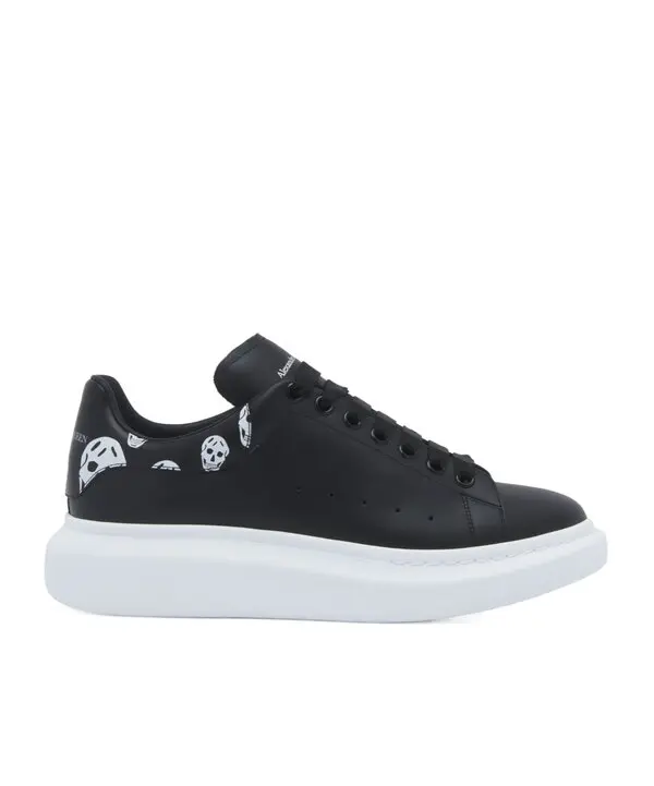 Alexander McQueen Oversized Skull-printed Sneakers - Black/white