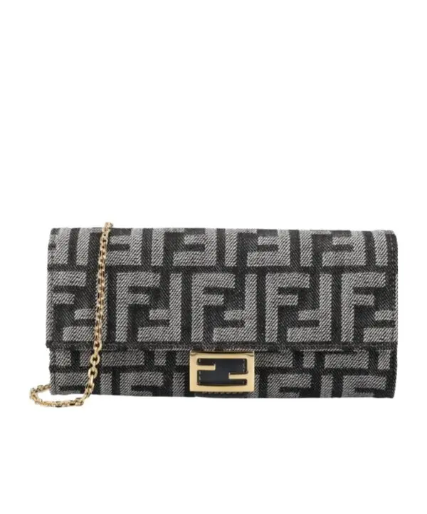 Fendi Baguette Continental Chained Wallet - Nude