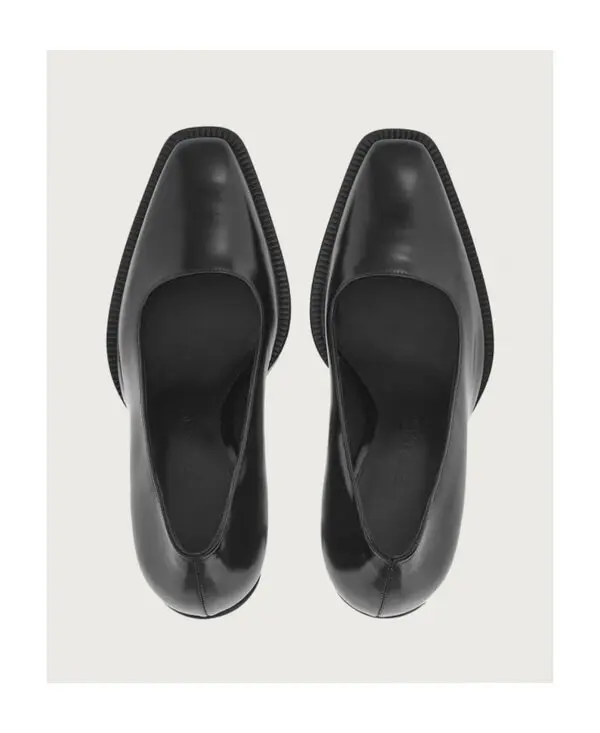 FERRAGAMO Shaped Pointed-toe Pumps - Black