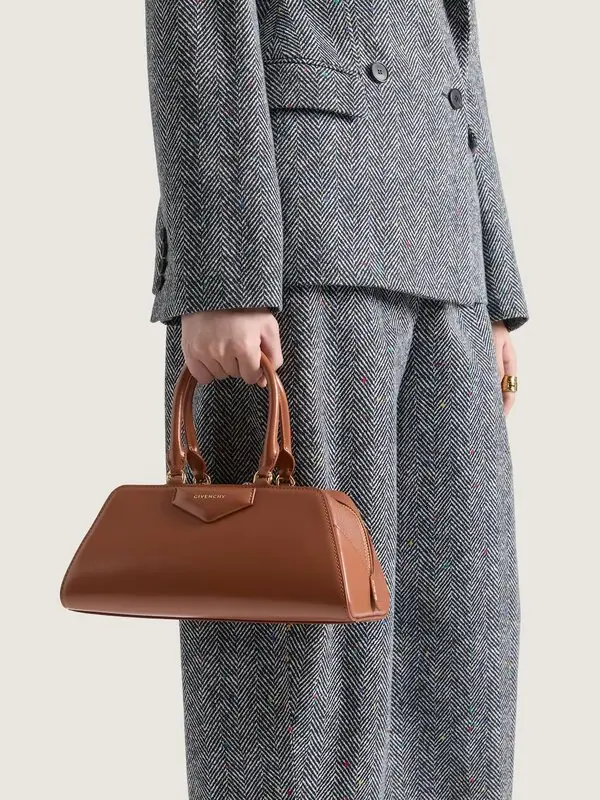 Givenchy Small Antigona Cube East-west Bag - Grit Caramel Color
