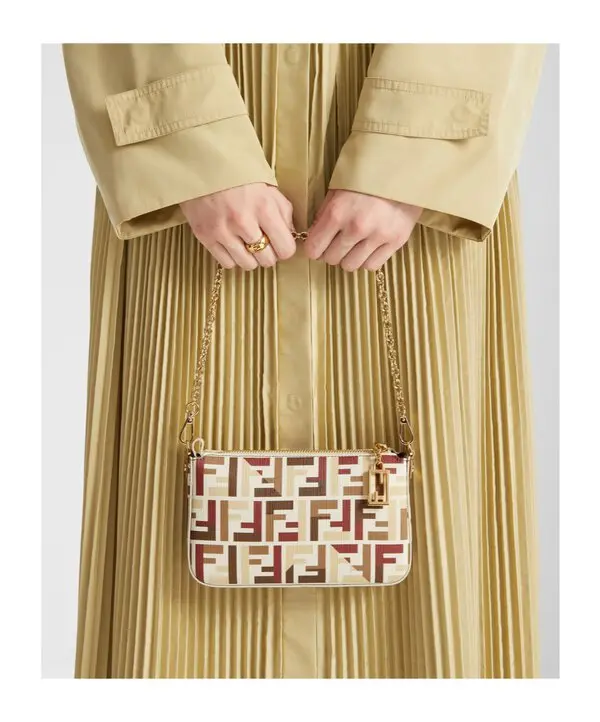 Fendi Baguette Ff Printed Pouch - Color