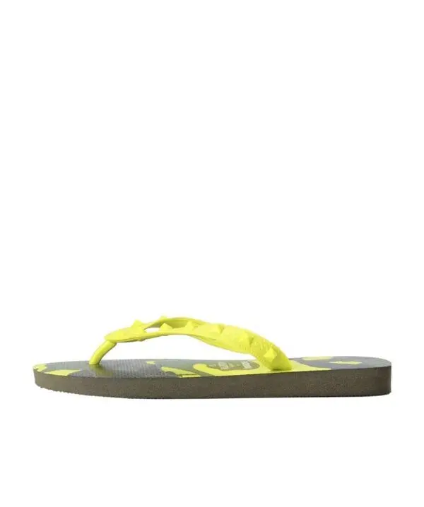 Valentino Garavani Studded Flat Flip-flops - Yellow
