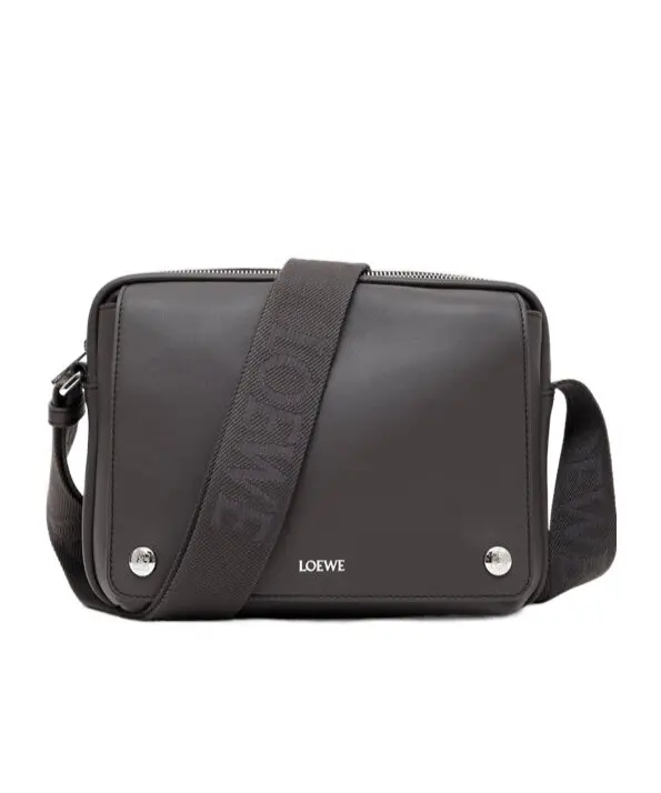 Loewe Logo-plaque Shoulder Bag - Black