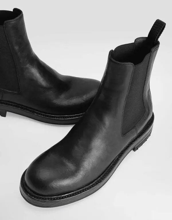 Dolce & Gabbana Round Toe Chelsea Boots - Black