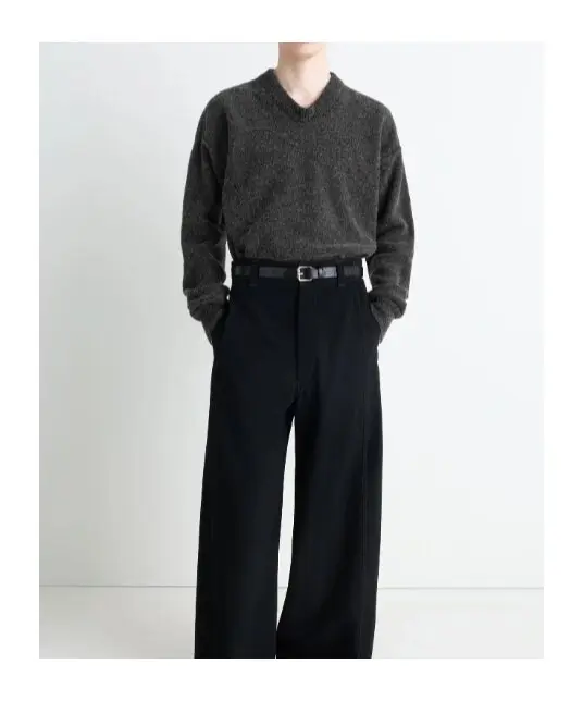 LEMAIRE Boxy V-neck Jumper - Black