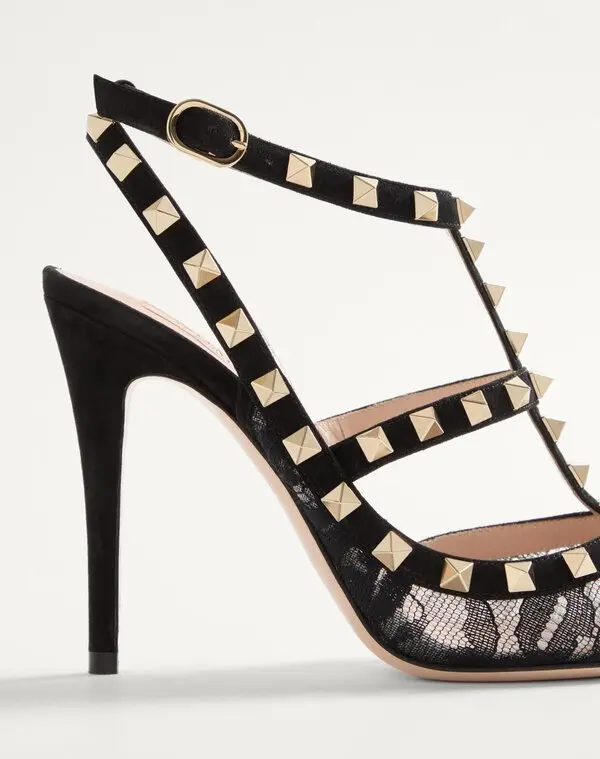 Valentino Garavani Rockstud Lace Pumps - Black