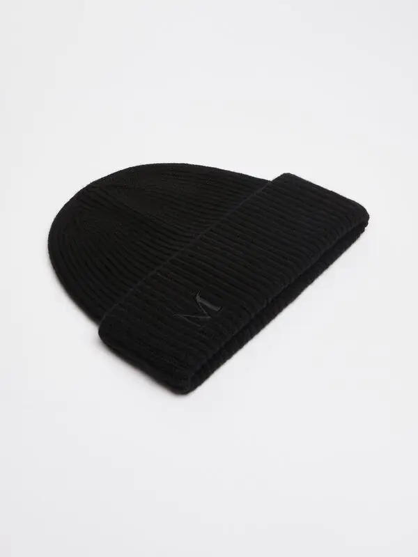 Max Mara Ribbed Beanie - Black