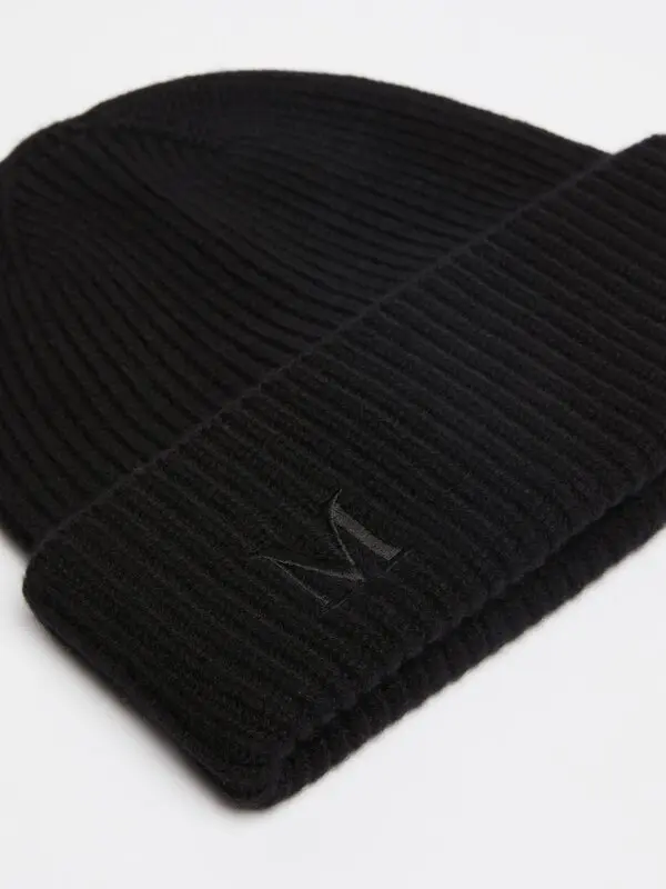 Max Mara Ribbed Beanie - Black