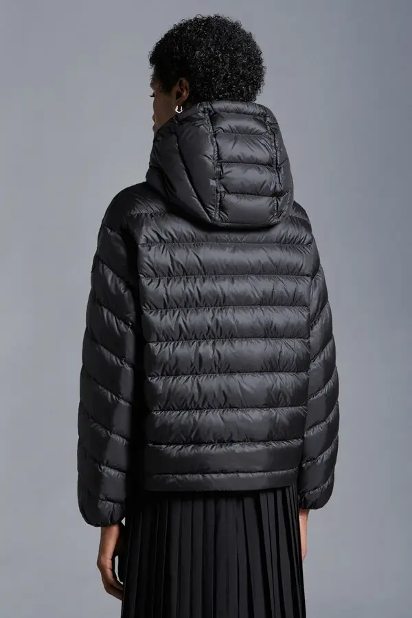 Moncler Delfo Short Down Jacket With Hood - Black