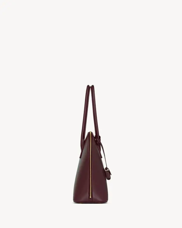 Saint Laurent Duffle Sac De Jour Souple In Leather - Red