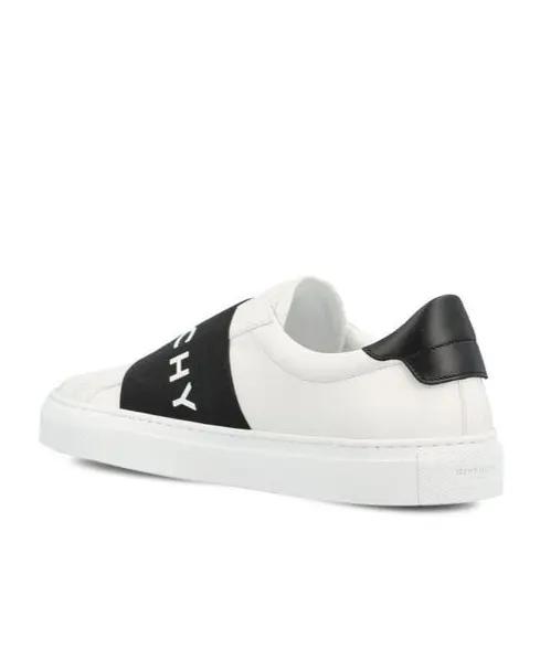 Givenchy Logo Detail Low-top Sneakers