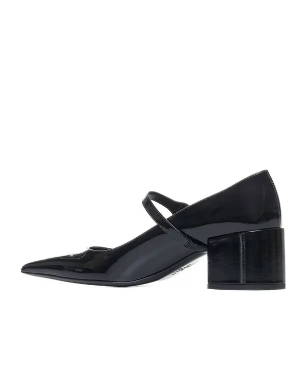 Valentino Garavani Logo Plaque Pointed Toe Pumps