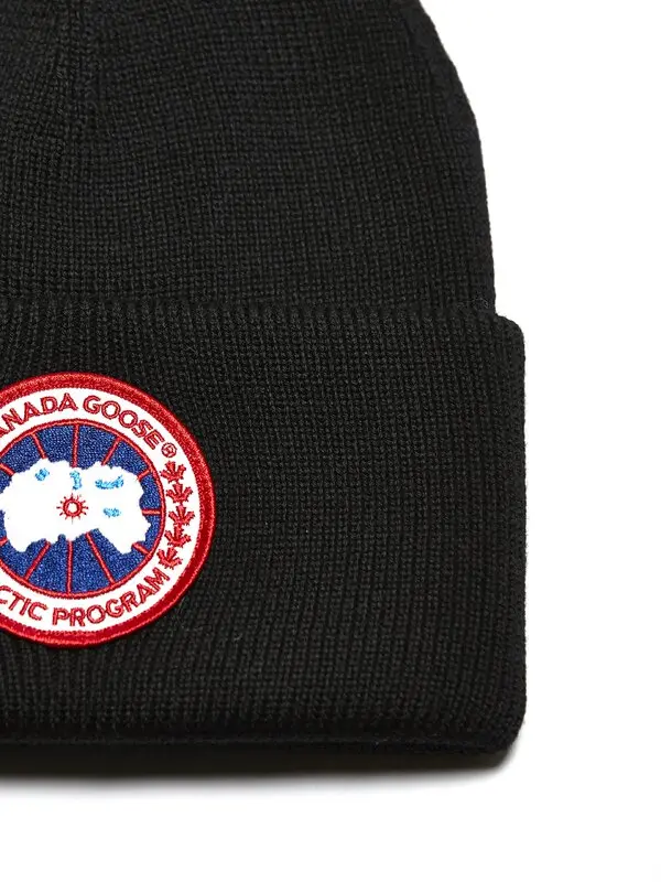 Canada Goose Ribbed Logo Patch Beanie - Black