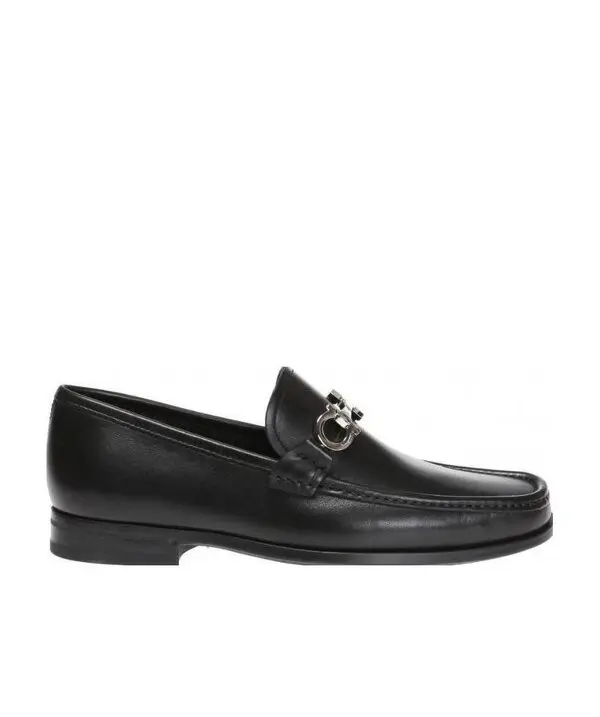 FERRAGAMO Gancini Loafers - Black