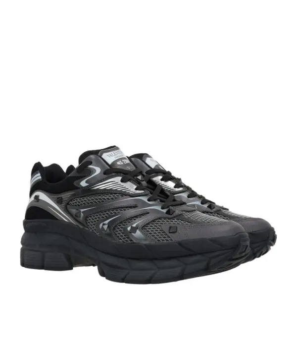 Valentino Garavani Rockstud Embellished Low-top Sneakers - Black