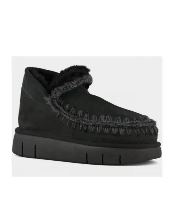 Mou Round Toe Boots With Logo Detailing - Black