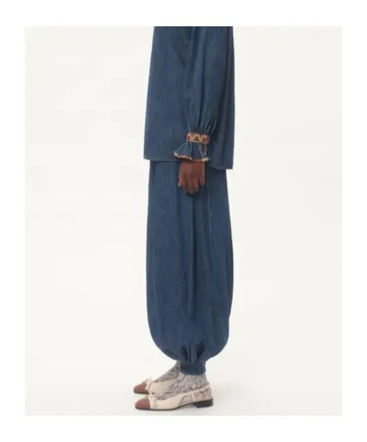 Valentino Garavani Chambray Pleated Jeans