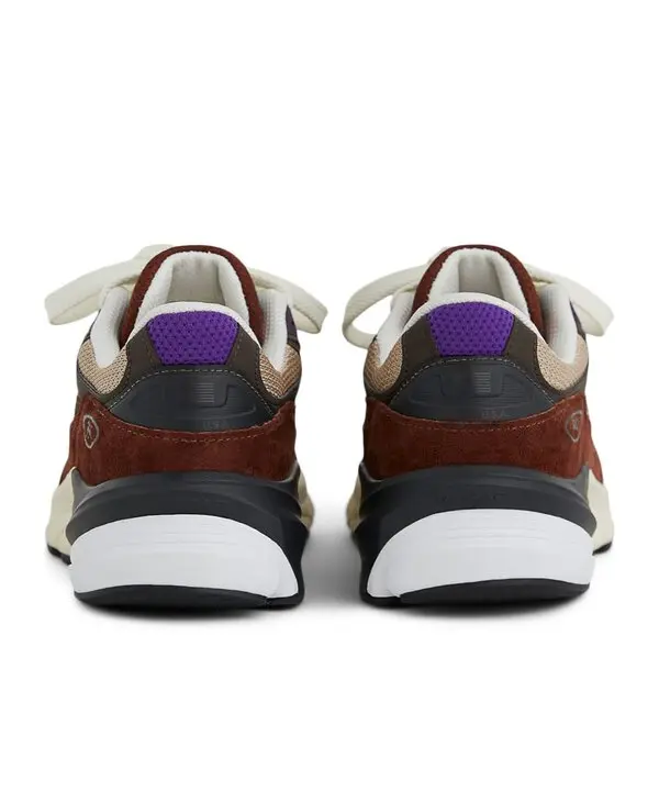 NEW BALANCE 990v4 Lace-up Sneakers - Brown