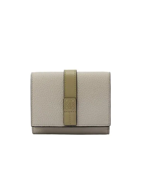 Loewe Trifold Wallet In Soft Grained Calfskin - Shell Grey/eucalyptus