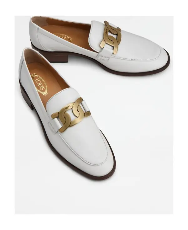 TOD'S Chain Link Detail Loafers - White