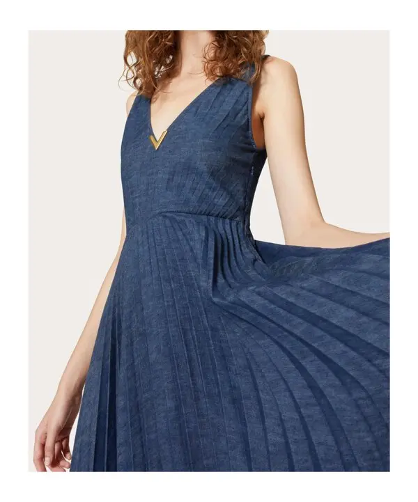 Valentino Garavani V-neck Pleated Dress