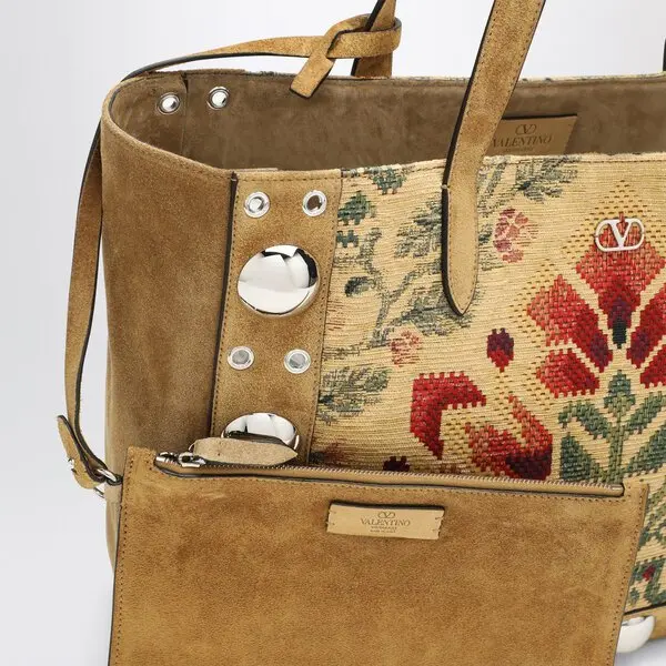 Valentino Garavani Vlogo Signature Tote Bag With Stud Embellishments - Brown