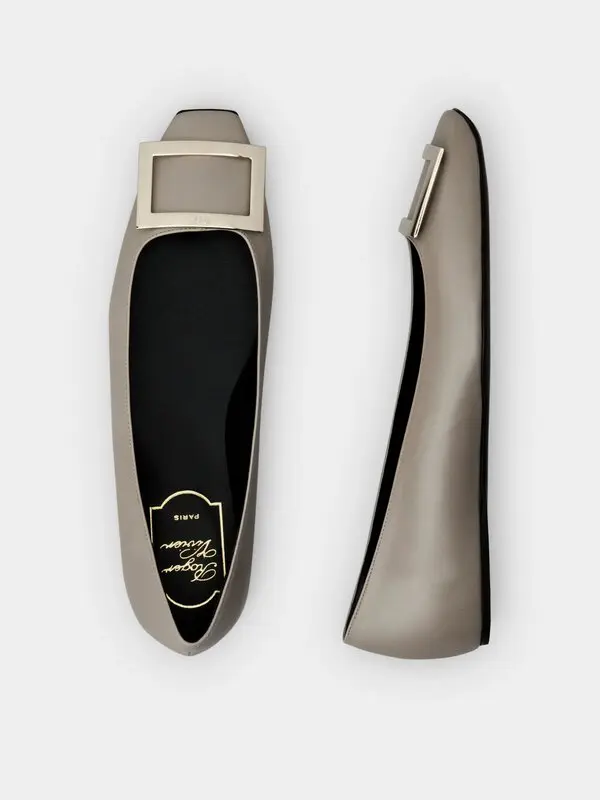 ROGER VIVIER Trompette Ballerina Flats With Buckle Detail - Beige