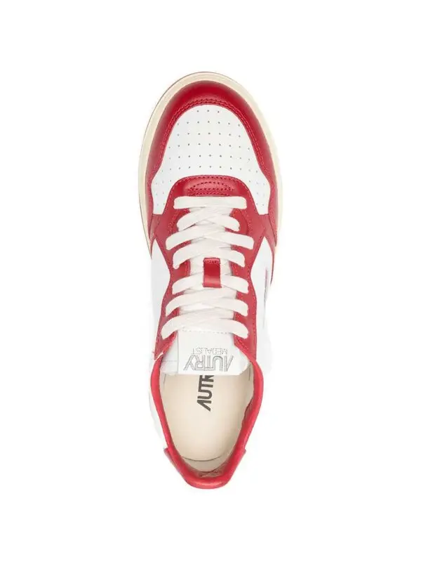 AUTRY Medalist Low Perforated Sneakers