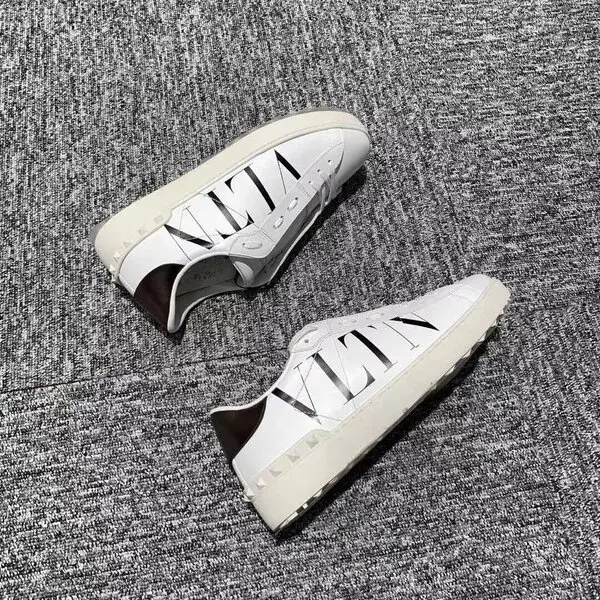 Valentino Garavani Vltn Low-top Sneakers - White/black
