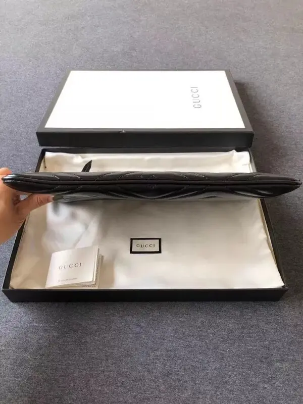Gucci Gg Marmont Clutch With Heart Applique