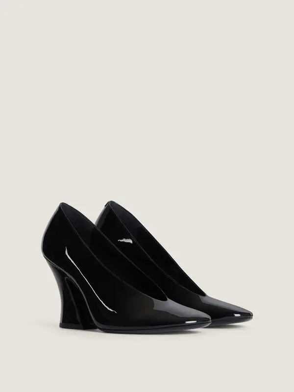 Givenchy Sculpted Heel Pumps In Patent Leather
