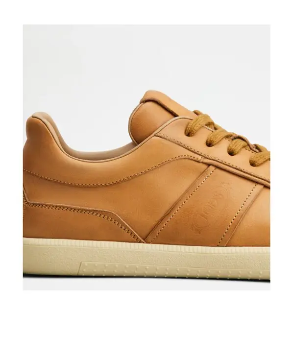 TOD'S Low-top Leather Sneakers