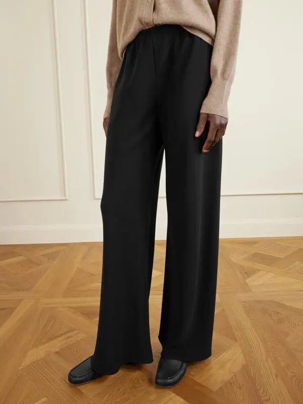 THE ROW Leo Textured Leather Loafers - Black