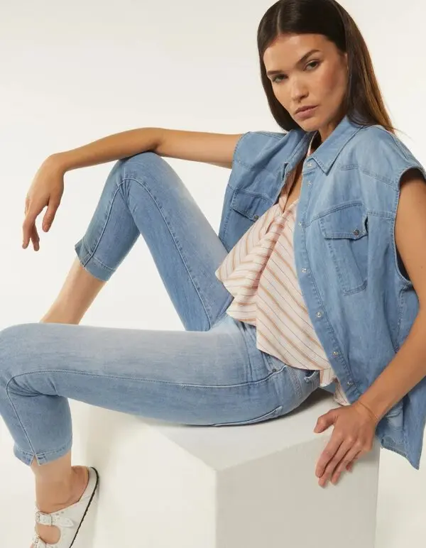 DONDUP Cropped Jeans With Whiskering And Slit Hem
