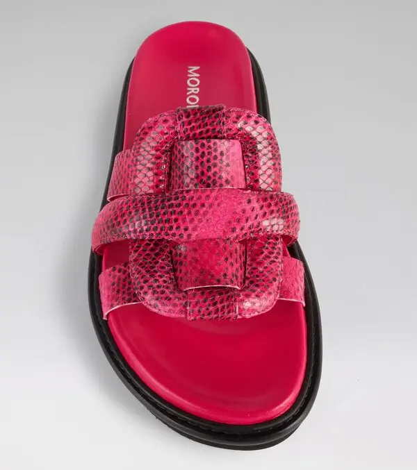 MOROBE Logo Slippers