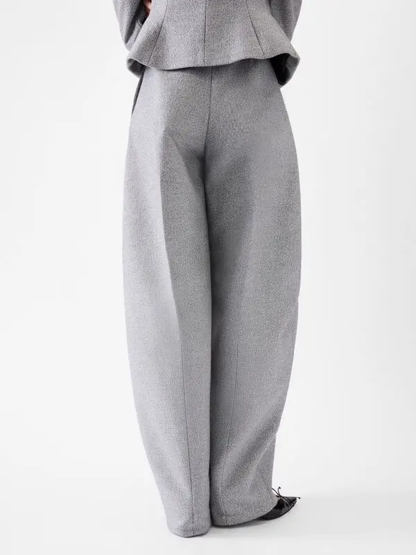 Jacquemus The Curvo Trousers