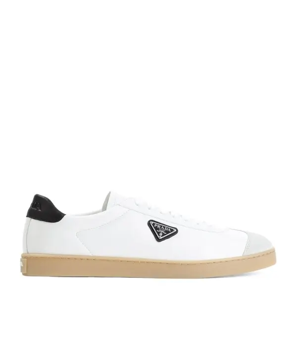 Prada Logo Plaque Lace-up Sneakers - White/black