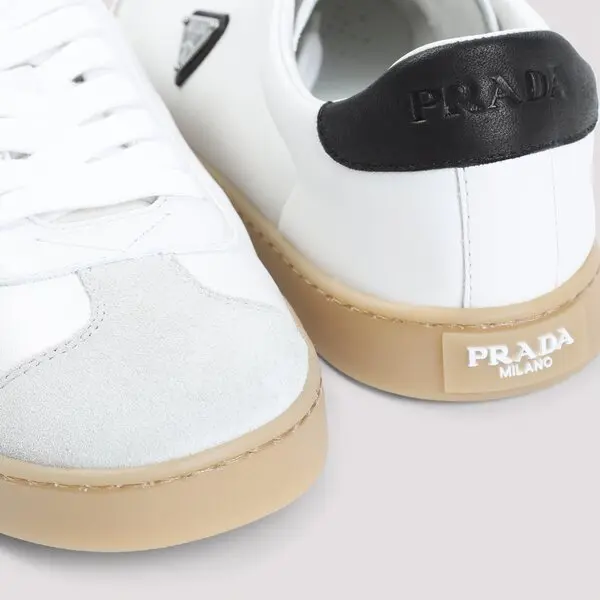 Prada Logo Plaque Lace-up Sneakers - White/black
