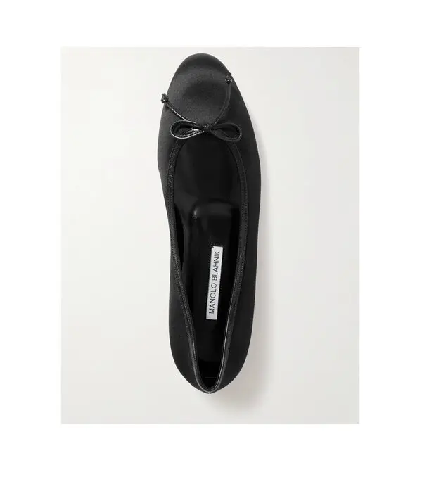 Manolo Blahnik Round Toe Ballet Flats With Bow Detail