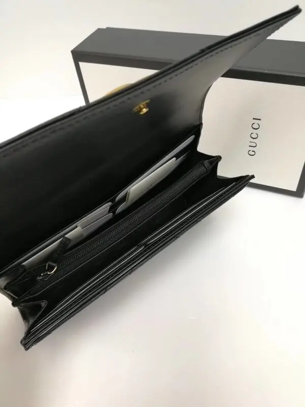 Gucci Gg Marmont Continental Wallet