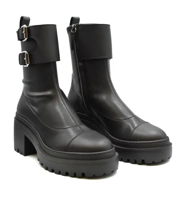 GIUSEPPE ZANOTTI Round Toe Buckled Boots - Black