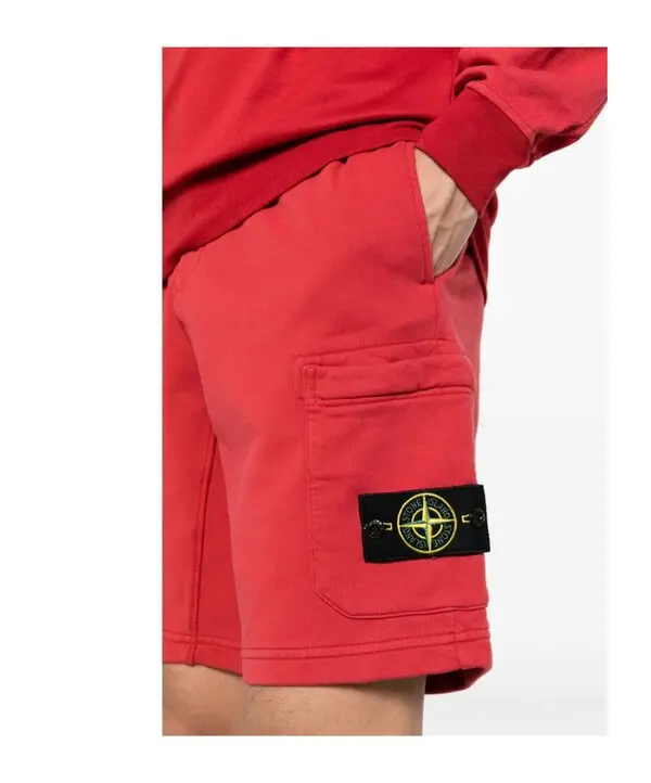 Stone Island Cotton Compass Badge Shorts - Red
