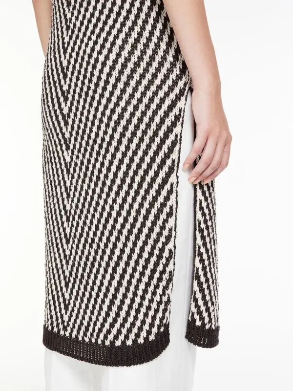 Max Mara Sleeveless Pullover With Herringbone Pattern