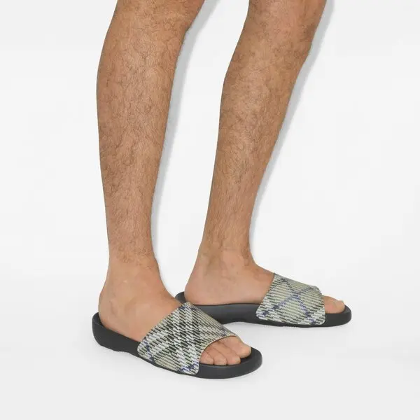 Burberry Vintage Check Pattern Slip-on Slides - Black