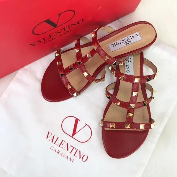 Valentino Garavani Rockstud Flat Sandals - Multicolor