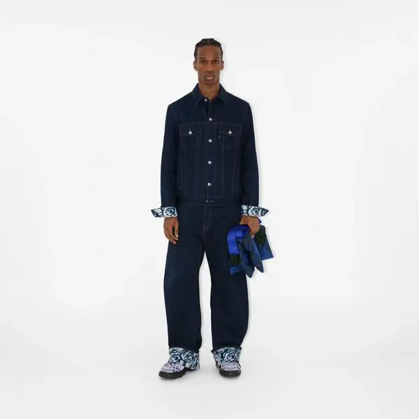 Burberry Logo Patch Buttoned Denim Jacket - Blue